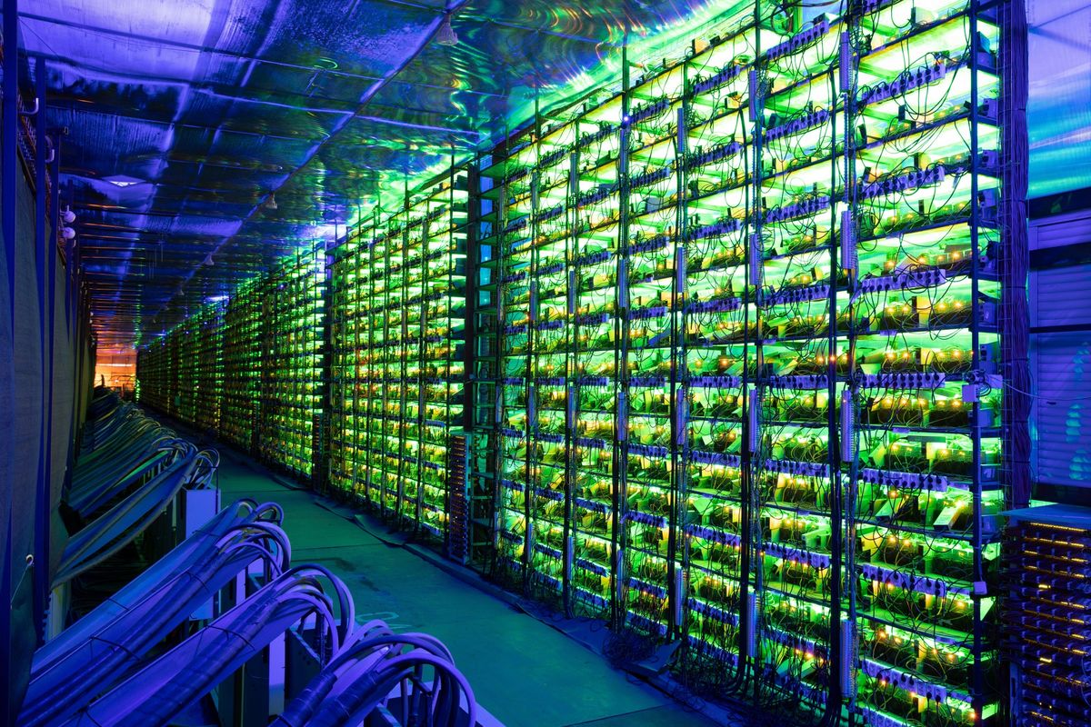 Bitcoin mining: cos'è e come funziona l'attività di calcolo