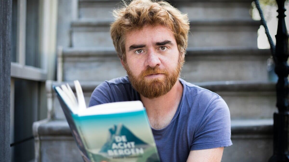 Chi è Paolo Cognetti, autore del libro Le otto montagne