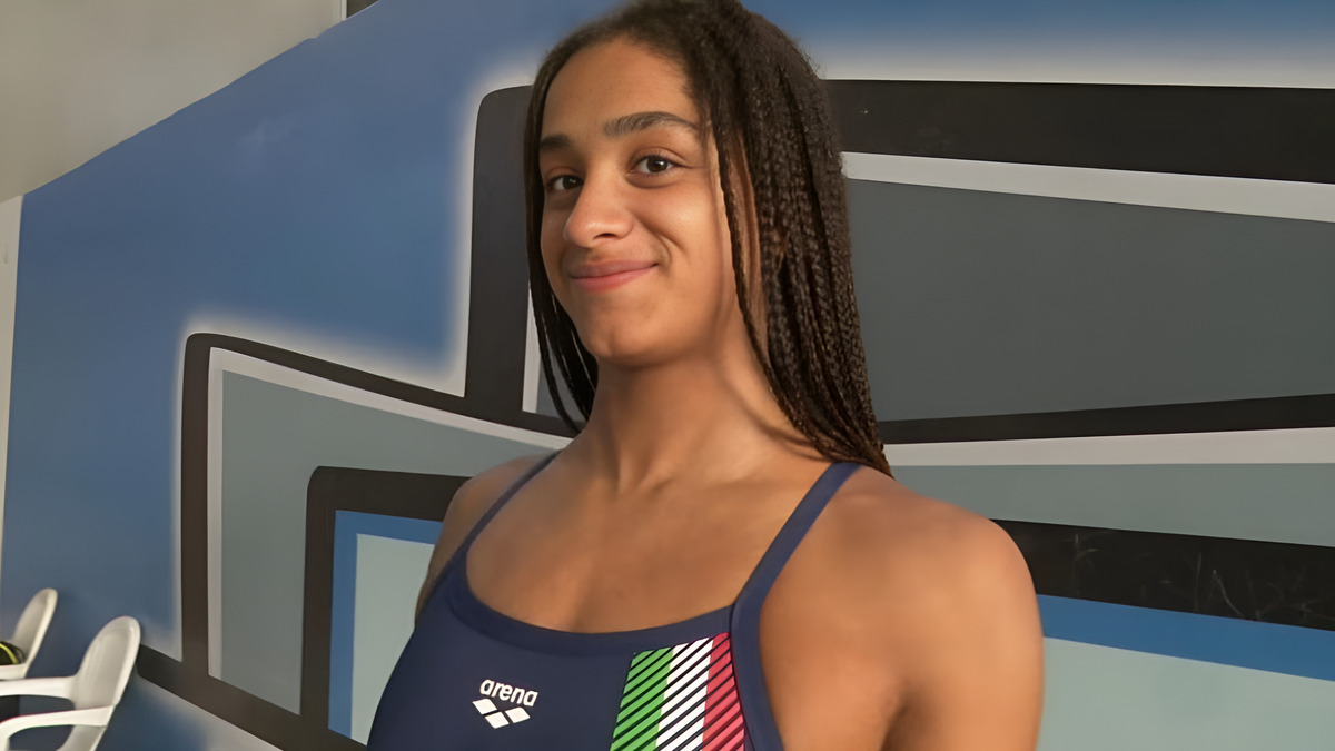 Sara Curtis vola nei 100 stile libero: battuto il record di Federica Pellegrini